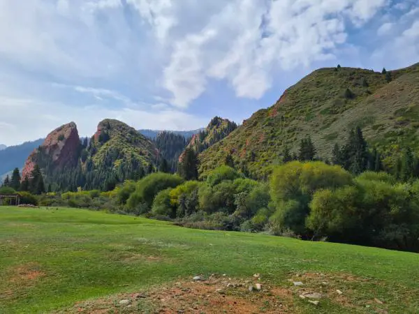 Jeti Oguz - Visiting the Seven Bulls Rocks in Kyrgyzstan